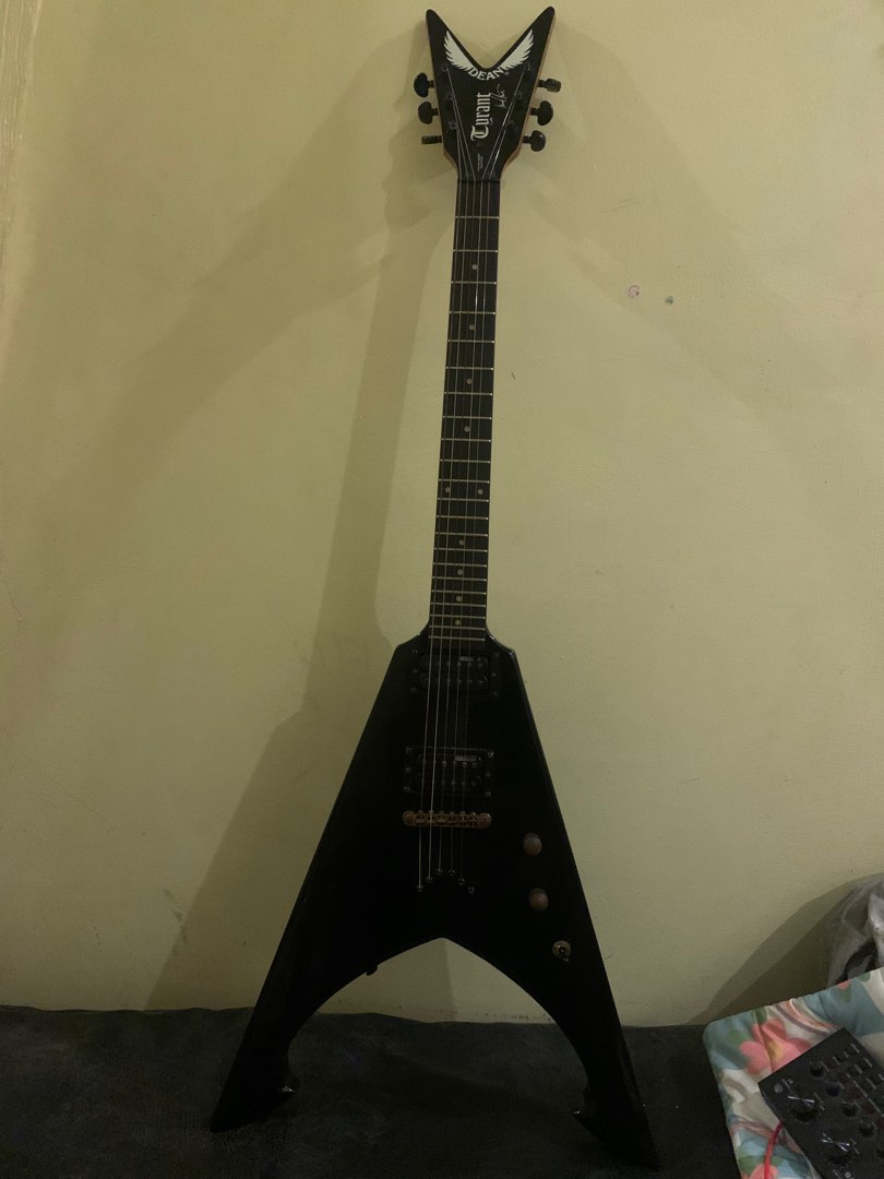 DEAN MICHAEL AMOTT SIGNATURE V Electric guitar, Hobbies & Toys, Music ...