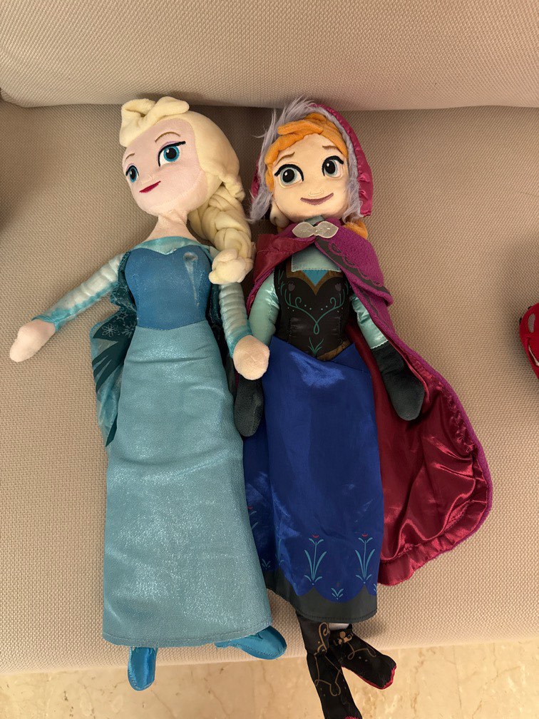 Frozen Elsa & Anna Plushie, Hobbies & Toys, Toys & Games on Carousell