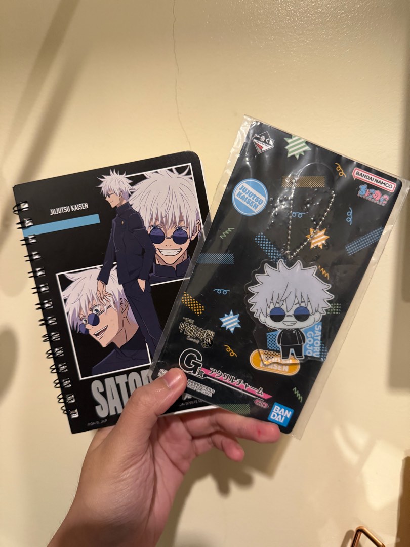 Gojo jujutsu kaisen notebook keychain, Hobbies & Toys, Memorabilia ...