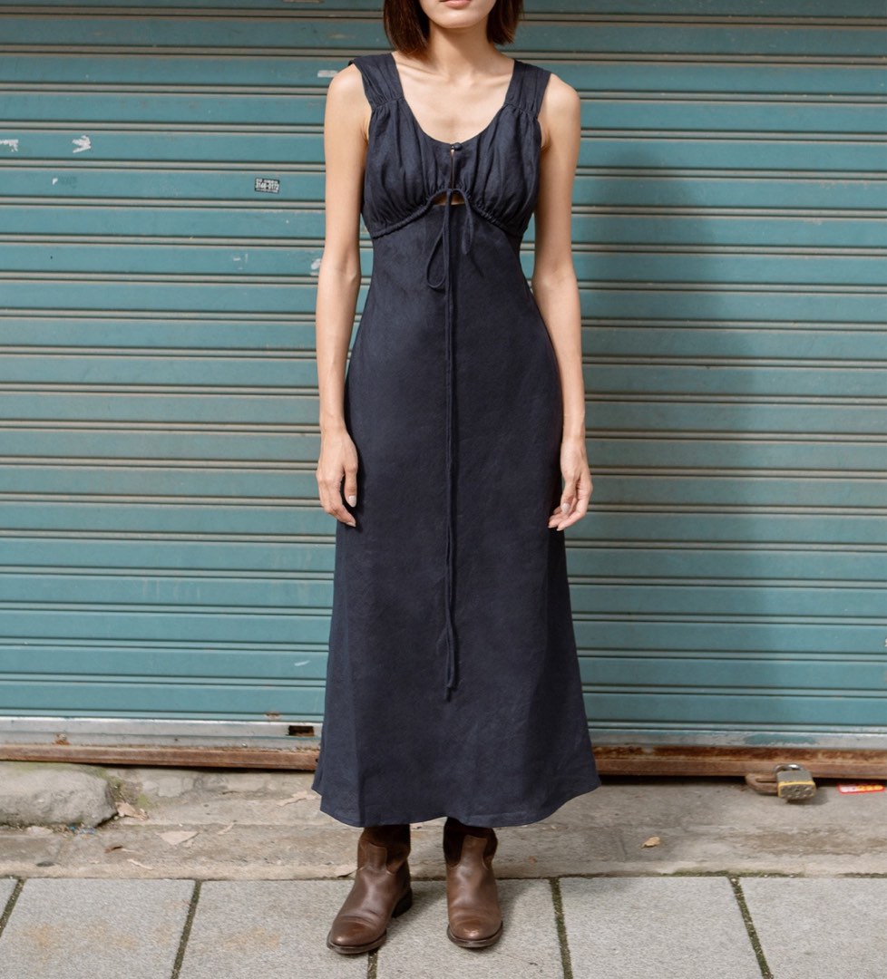 Caramel Monster Hannah Midi Dress in Deep Blue, Women's Fashion ...