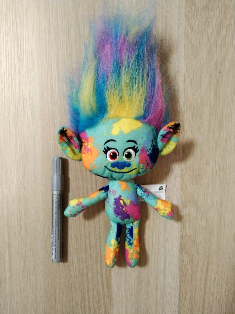 Hasbro DreamWorks Trolls Harper Painter Rainbow Plush, Hobbies & Toys ...