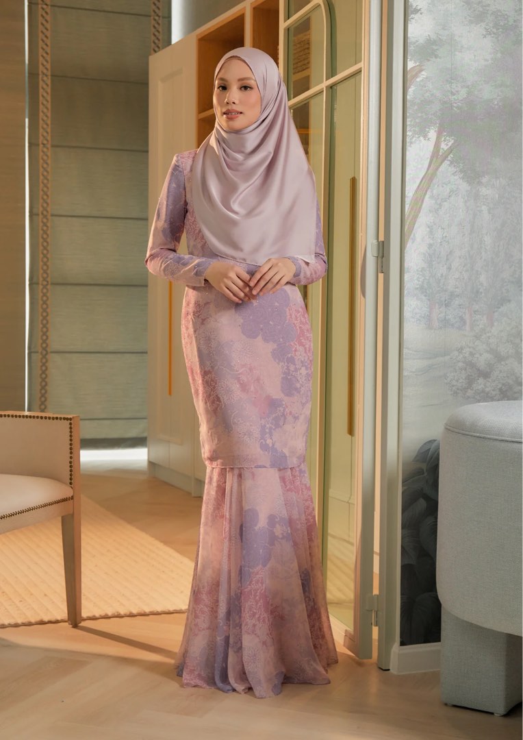 Kyra Raya Primerose Pink Minimalace, Women's Fashion, Muslimah Fashion ...