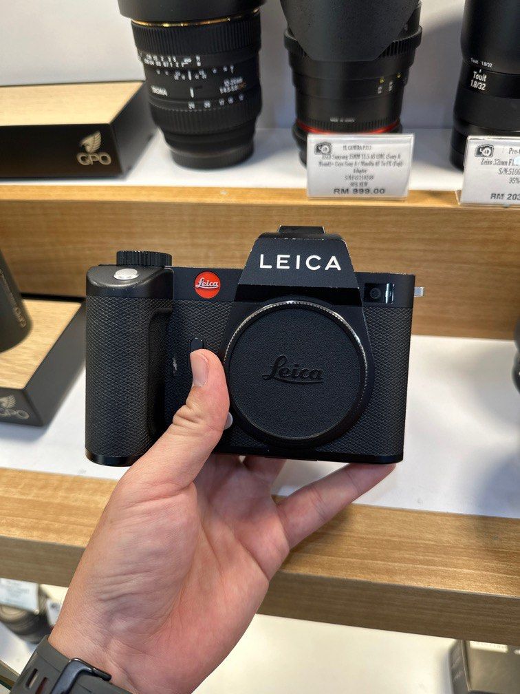 Leica SL2 Full Frame Mirrorless Body, Photography, Cameras on Carousell Leica SL2 Full Frame Mirrorless Body, Photography, Cameras on Carousell