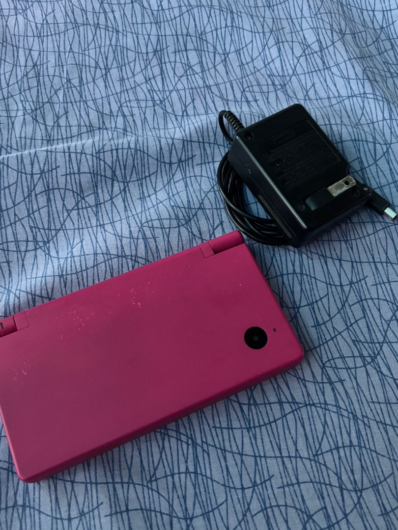 Nintendo DSi - Hot Pink, Mobile Phones & Gadgets, Other Gadgets on ...