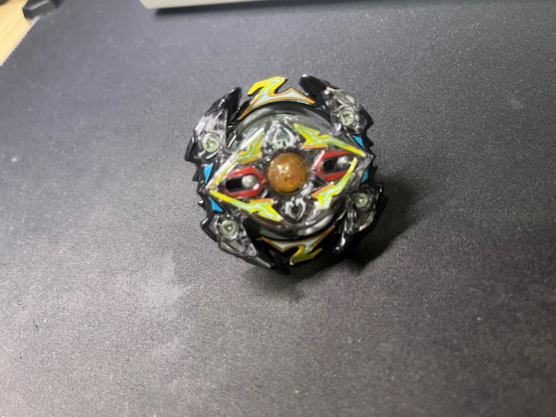 Official Takara Tomy Beyblade Zillion Zeus / Zeutron Burst Beyblade B-59, Hobbies & Toys, Toys ...