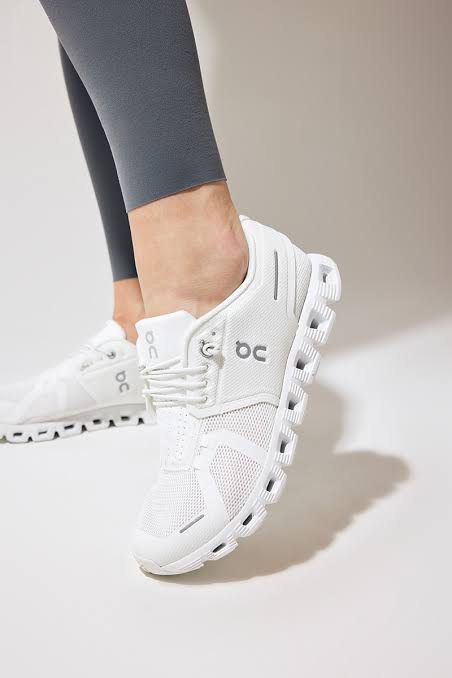 On Cloud - white, Women's Fashion, Footwear, Sneakers on Carousell