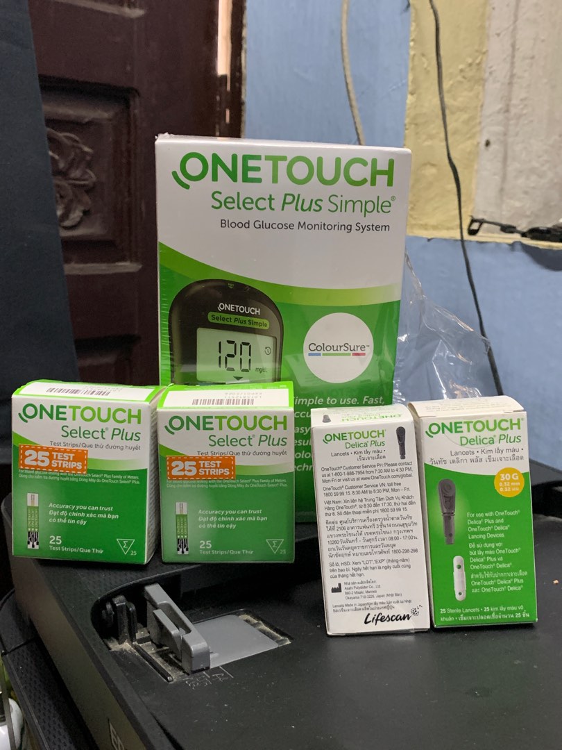 ONE TOUCH BLOOD GLUCOSE MONITORING SYSTEM (UNUSED), Health & Nutrition ...