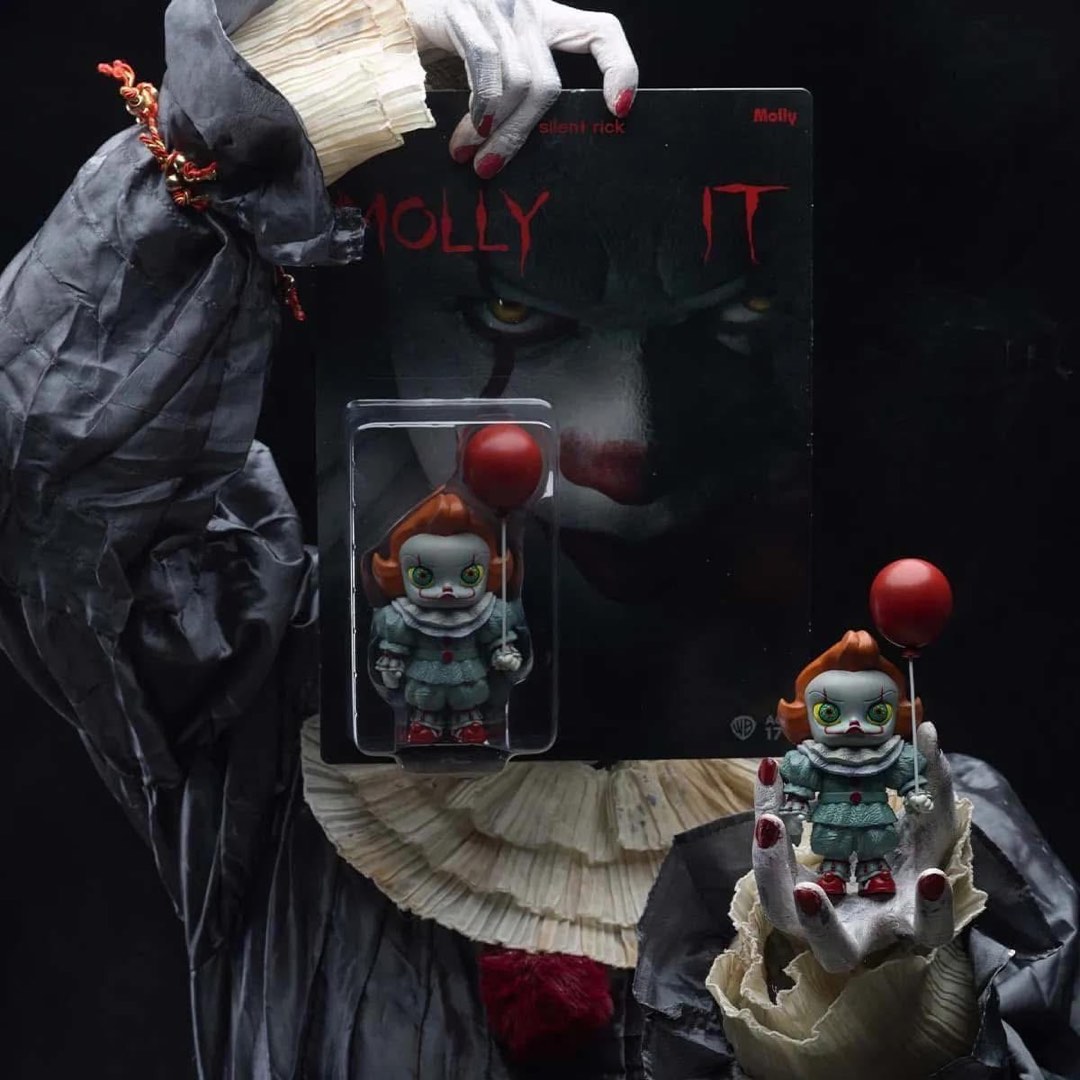 Pop Mart Molly - IT Mini Figure, Hobbies & Toys, Toys & Games on Carousell