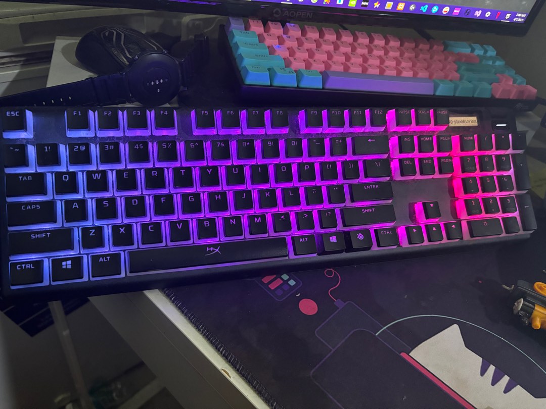 Steelseries Apex 5 w/ hyper x pudding keycaps, Computers & Tech, Parts ...