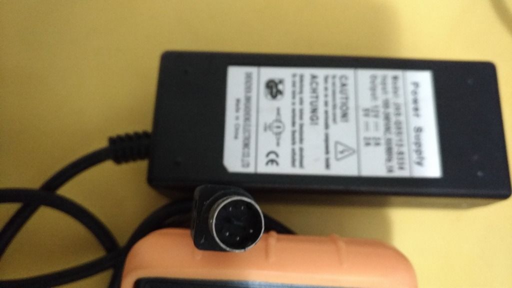 6 針 圓頭 電源供應器 JHS-Q05/12-S334 12V 5V 2A 變壓器 電源線 附電源線, 電腦及科技產品, 電腦周邊產品, 電腦充電器在旋轉拍賣