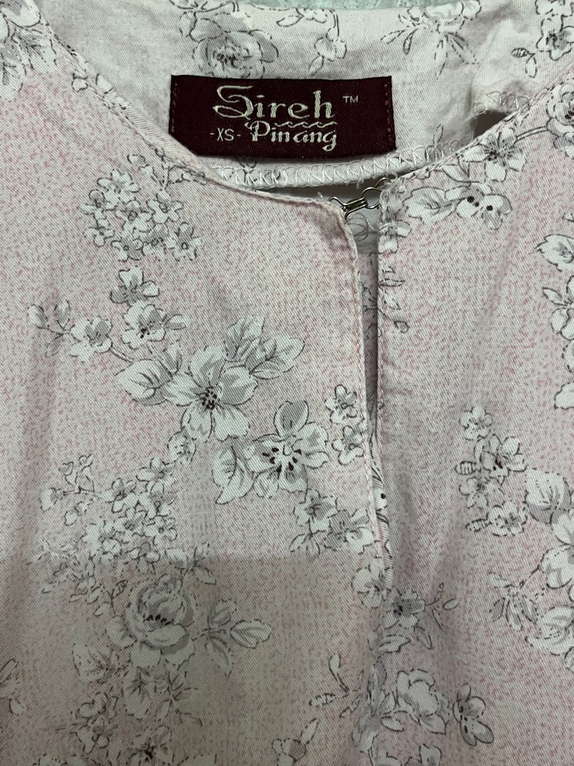 BAJU KURUNG SIREH PINANG, Women's Fashion, Muslimah Fashion, Baju ...
