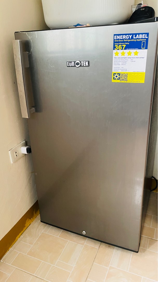 Eurotek Personal Refrigerator 5.5 CUFT, TV & Home Appliances, Kitchen ...