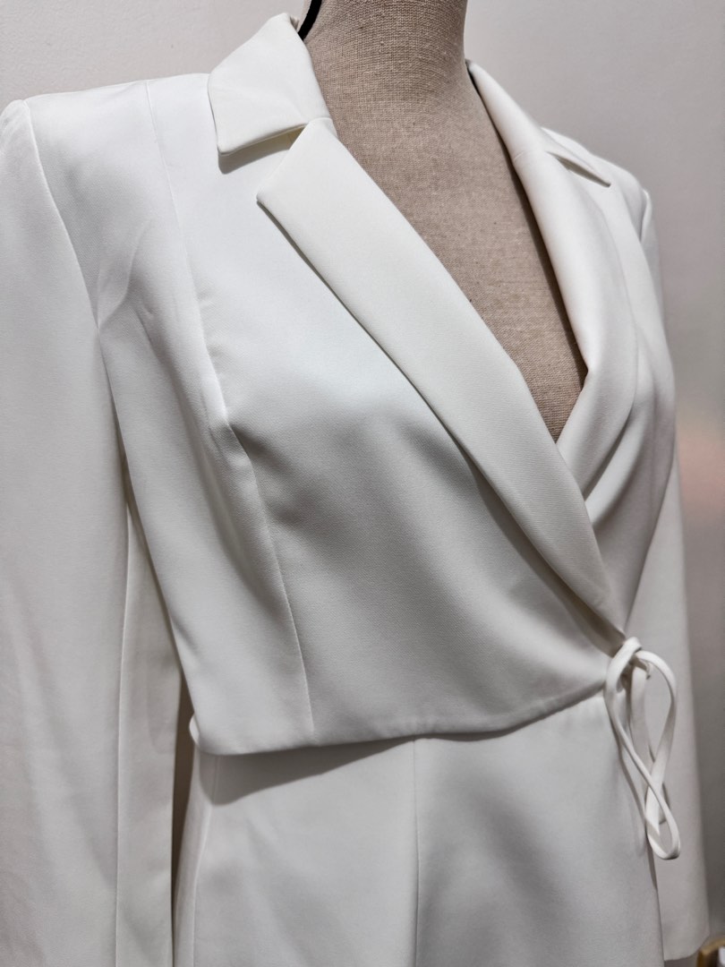 Ever New Melbourne Aviva Wrap Blazer Dress, Women's Fashion, Dresses ...