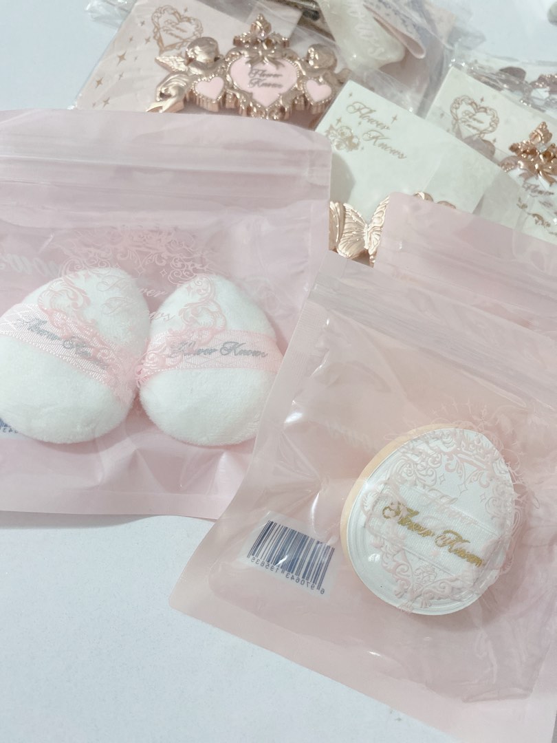 flower knows powder puffs, Beauty & Personal Care, Face, Makeup on ...