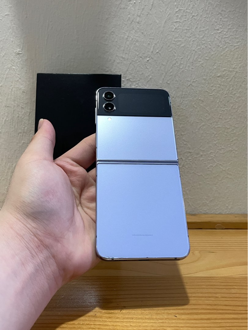 Galaxy Z Flip 4 Blue 128GB, Mobile Phones & Gadgets, Mobile Phones ...