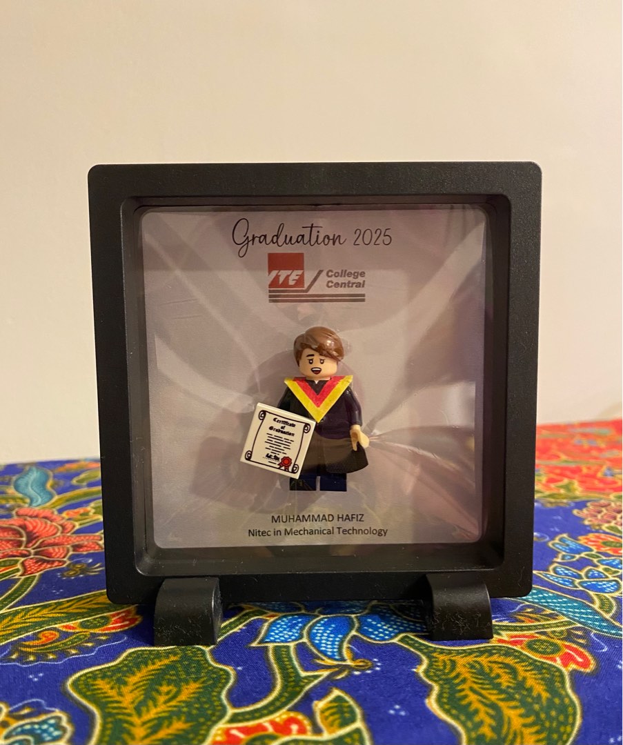 [Graduation gift][[ITE Graduation]Customised ITE graduation gown ...