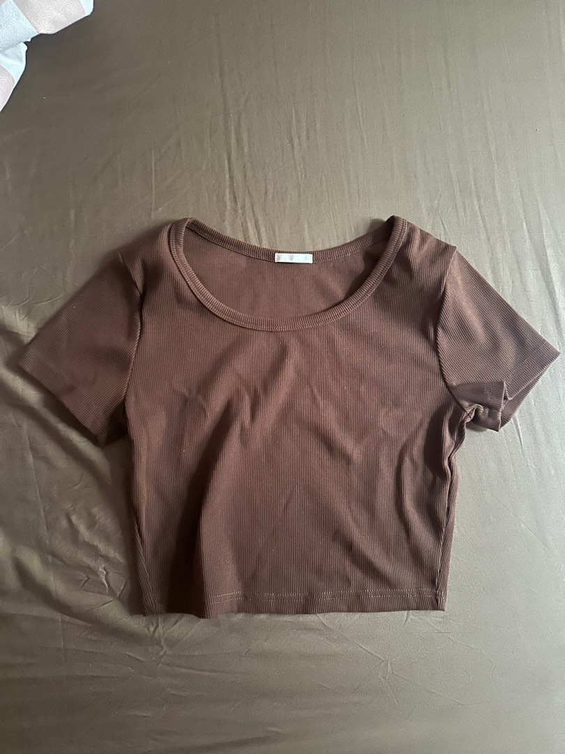 GU Cropped Ribbed Top (Brown), Women's Fashion, Tops, Shirts on Carousell