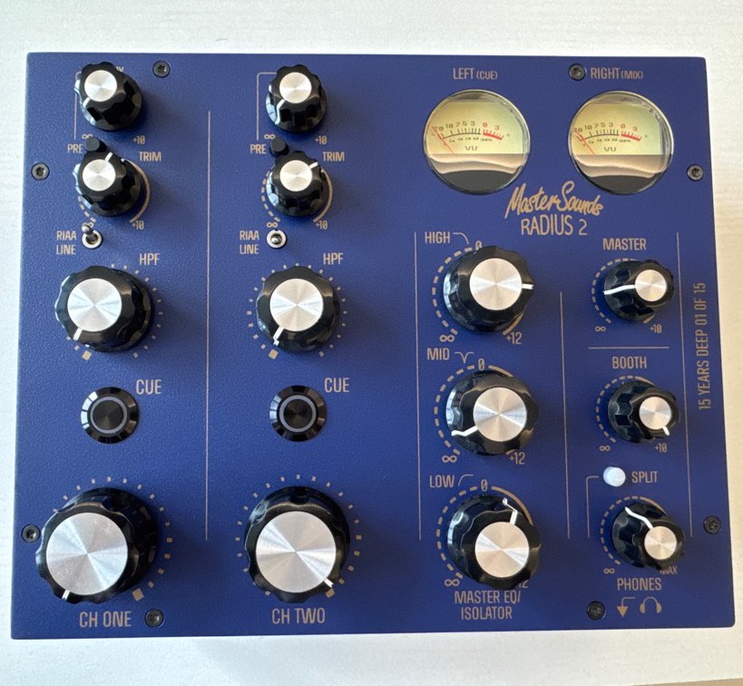 Mastersounds Radius 2 mixer + FX unit, Hobbies & Toys, Music & Media ...