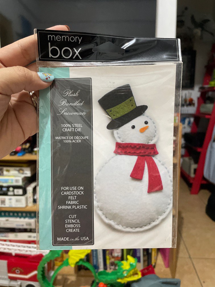 Memory Box - Plush Bundled Snowman Steel Craft Die Cut Emboss Stencil ...