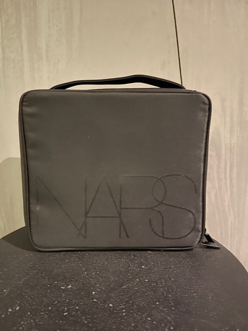 nars makeup bag