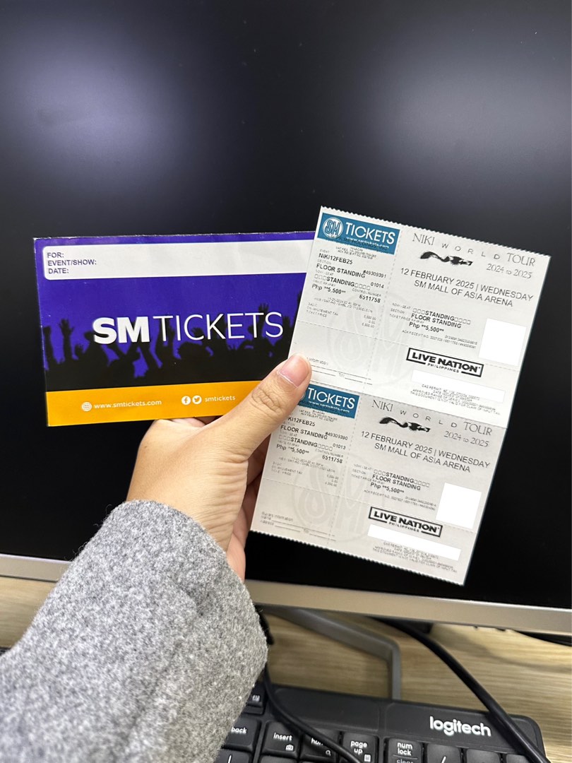 (2) NIKI BUZZ WORLD TOUR, Tickets & Vouchers, Event Tickets on Carousell