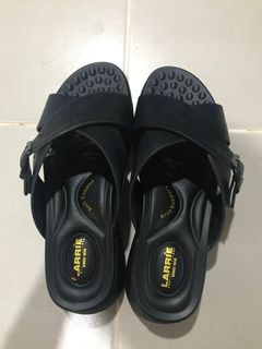 Sandle, Women's Fashion, Footwear, Flats on Carousell