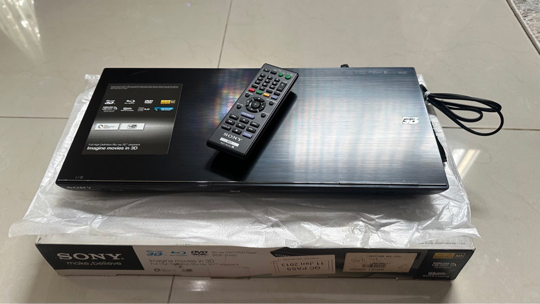 Sony Bluray 3D player BDP-S490, TV & Home Appliances, TV ...
