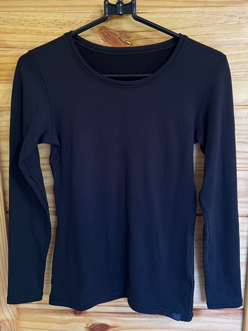 Uniqlo HEATTECH Ultra Warm (top), Women's Fashion, Tops, Longsleeves on ...