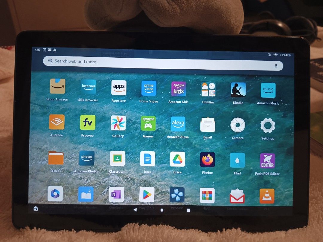 Amazon Fire HD 10 (11th Generation) Tablet w/ Case +Keyboard, Mobile ...