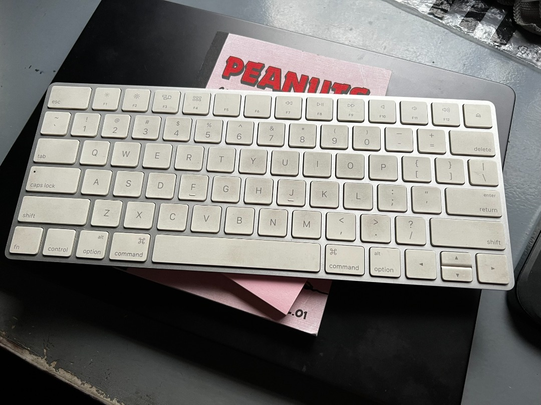 Apple Magic Keyboard A1644, Computers & Tech, Parts & Accessories ...