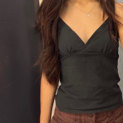 brandy melville amara tank, Women's Fashion, Tops, Sleeveless on Carousell