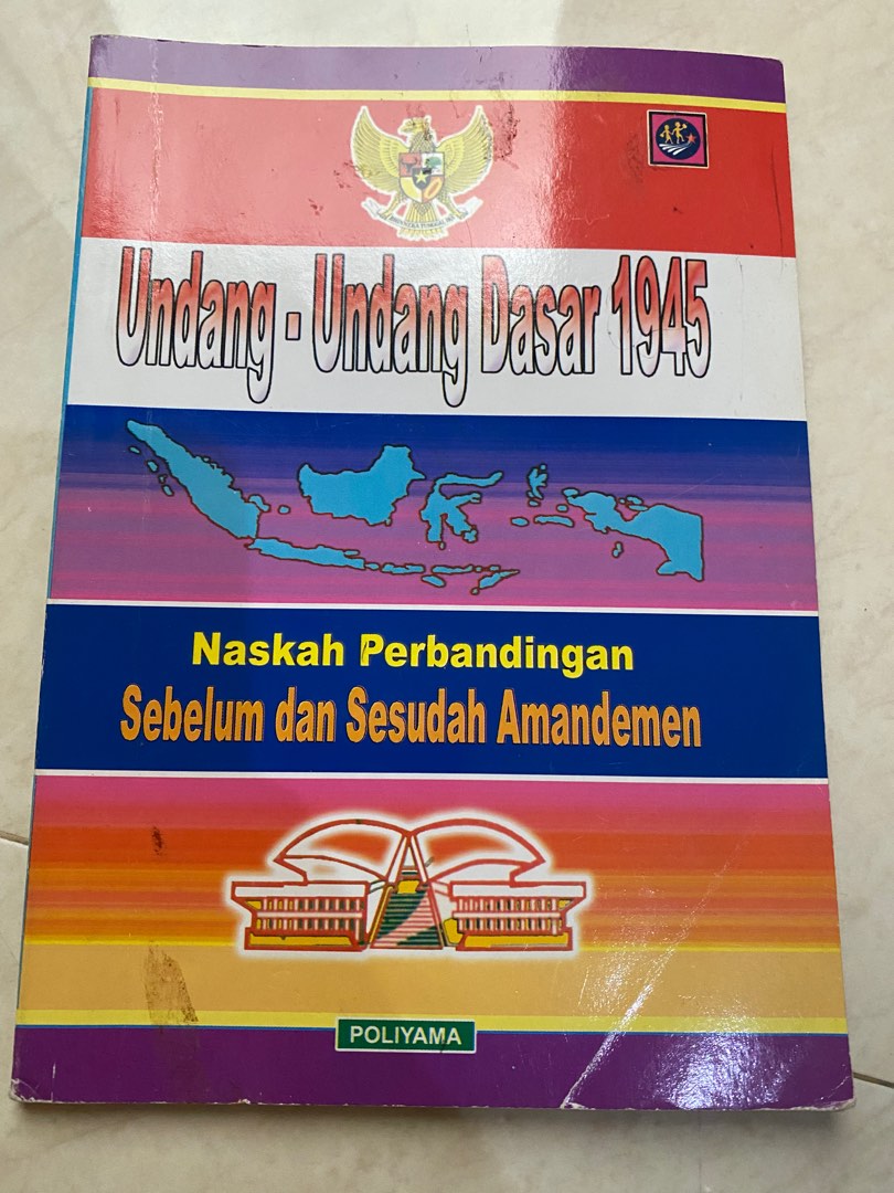 Buku undang undang dasar 1945, Buku & Alat Tulis, Buku di Carousell