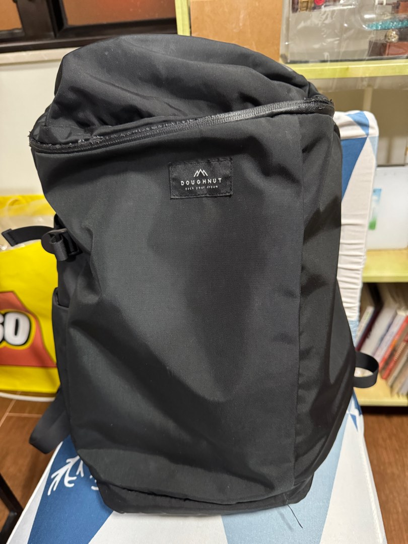 Doughnut sturdy 背囊 背包 斜咩袋 防潑水 daypack backpack travel 實用 cordura, 男裝, 袋 ...