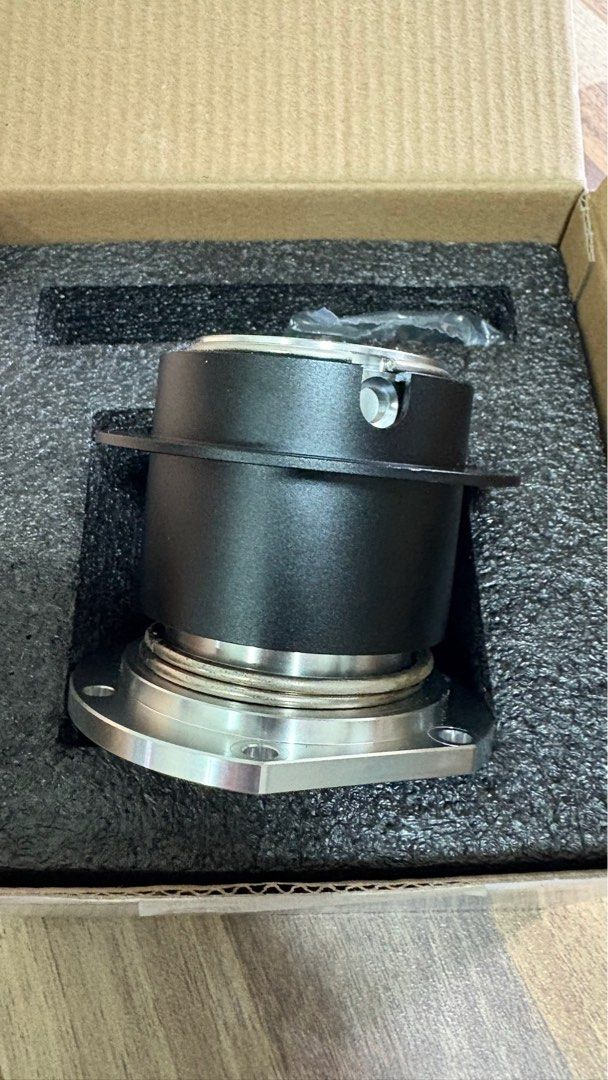 Fanatec QR1 Wheel-Site (Clubsport Quick Release Adaptor), Video Gaming ...