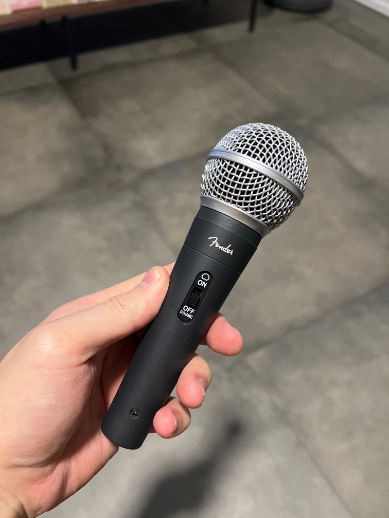 Fender Dynamic Microphone, Audio, Microphones on Carousell