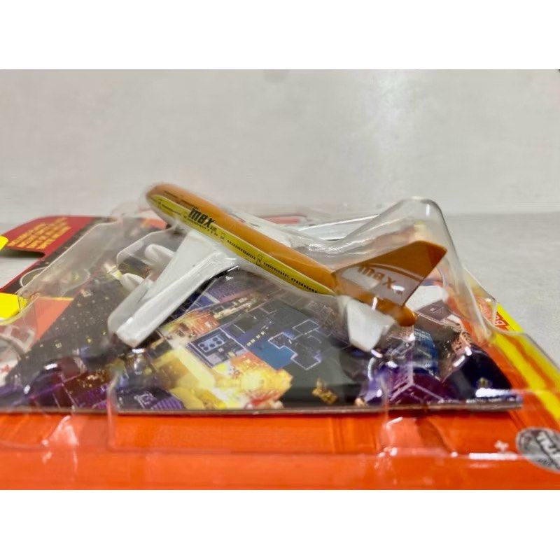 Matchbox BOEING 747 400 AIRLINER Orange White Transporter Sky Busters ...