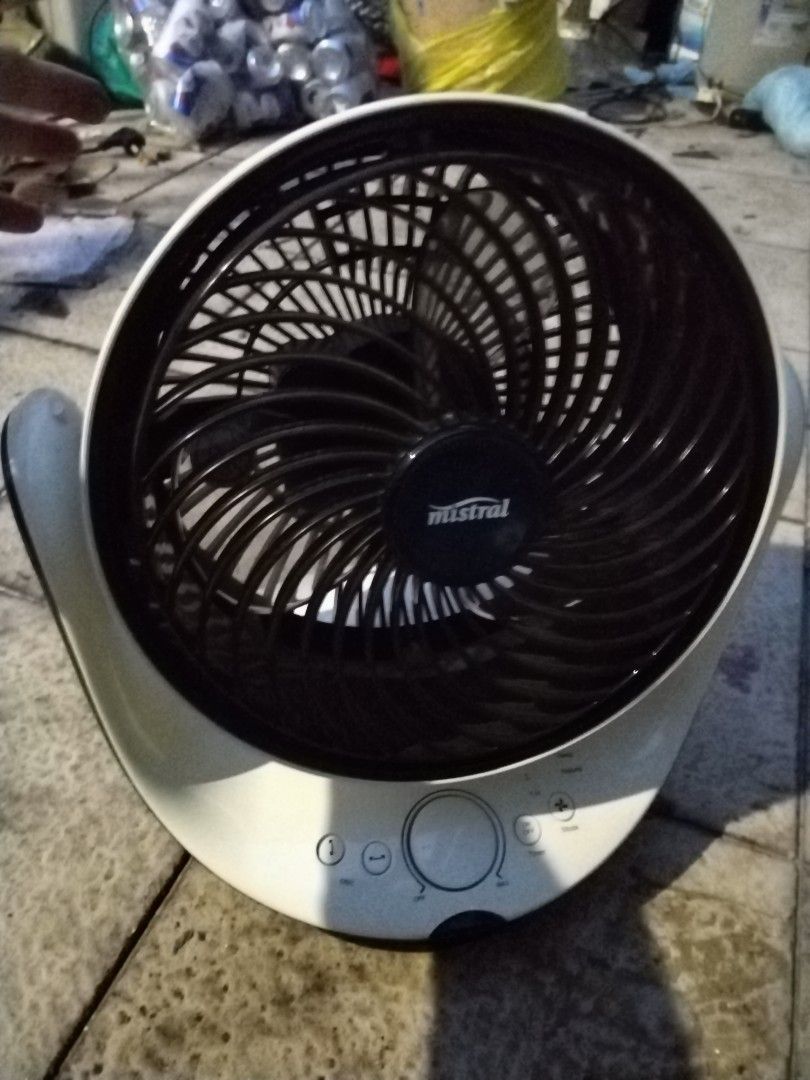 Mistral Air Circulation Fan DC Motor, Community on Carousell