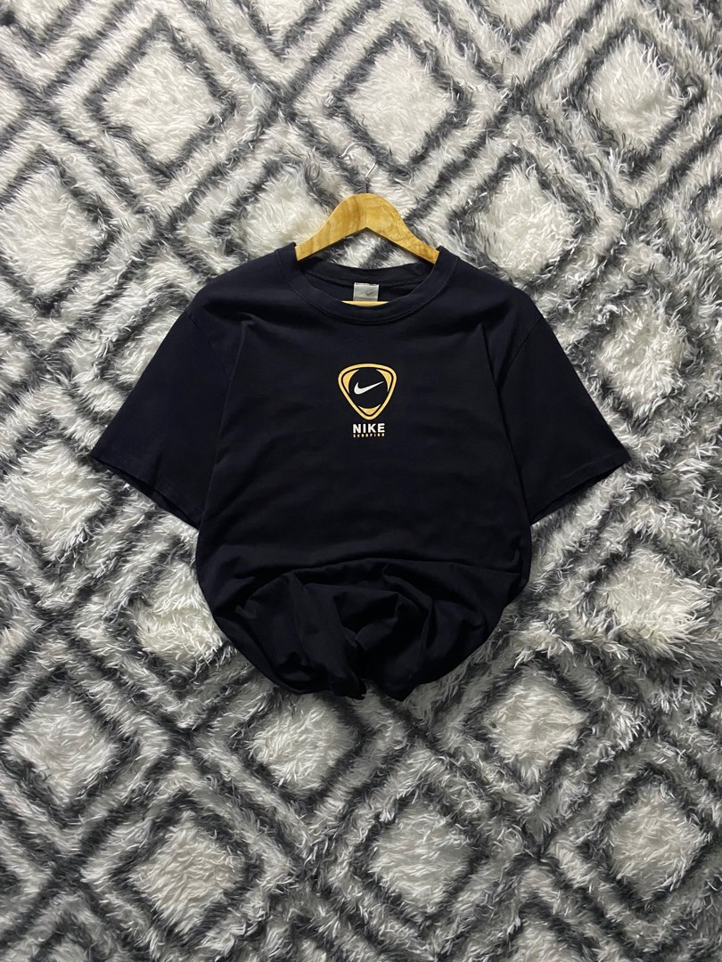 Nike Centre Tee, Men's Fashion, Tops & Sets, Tshirts & Polo Shirts on ...