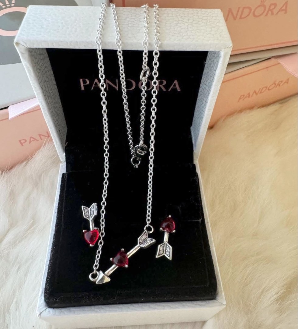 Pandora Heart Arrow Set, Women's Fashion, Jewelry & Organizers ...