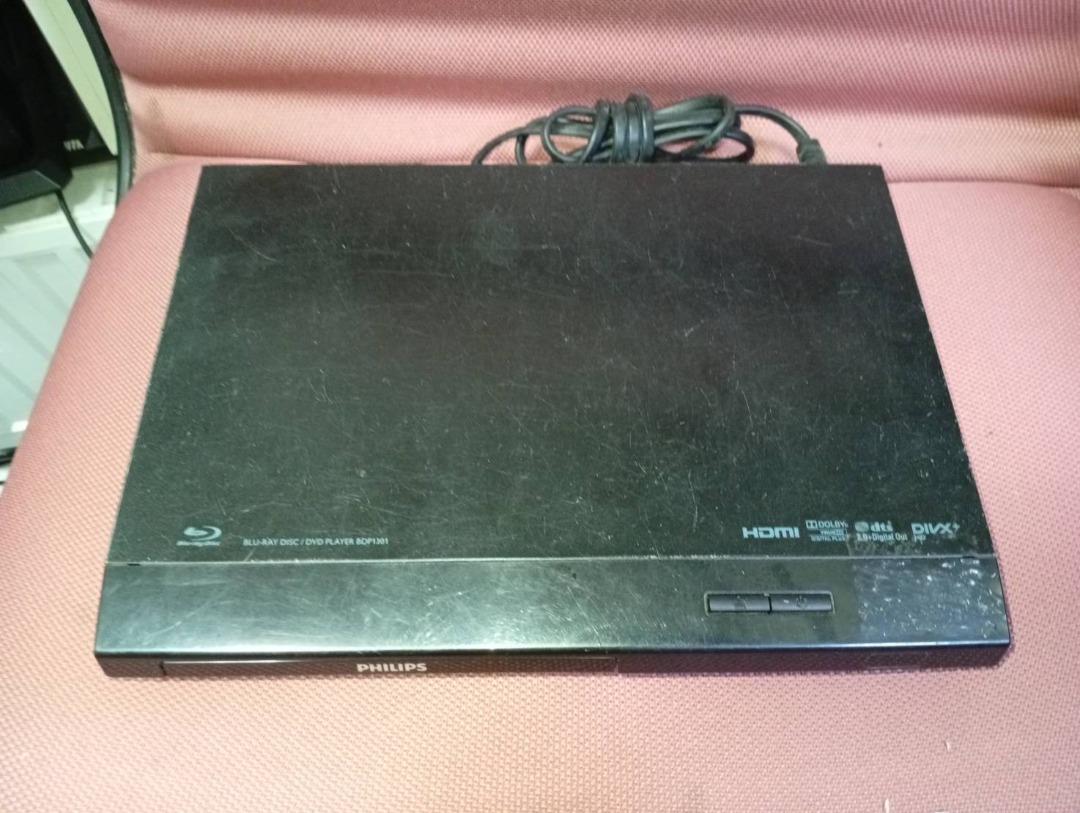 飛利浦PHILIPS BDP1301 1301/96 藍光DVD播放機 書房 附遙控1690, 電視及其他電器 , 電視及其他電器 , 藍光及播放器在旋轉拍賣