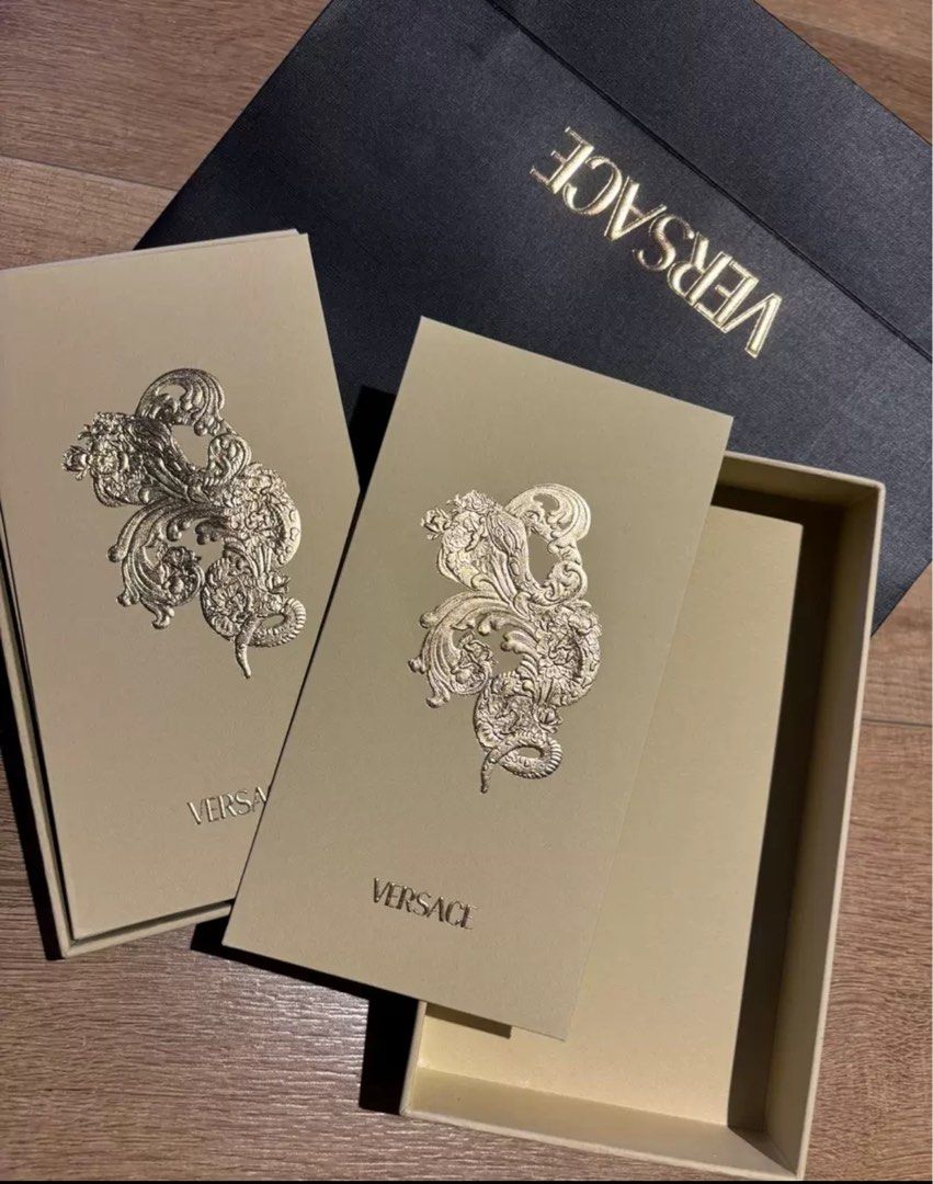 [pre-order] Versace 2025 Year of Snake Red Packet, Hobbies & Toys ...