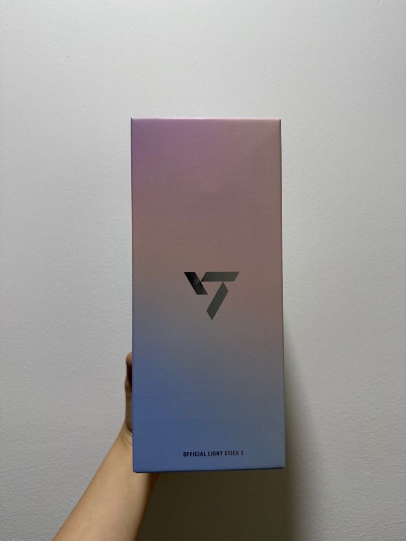 Seventeen Official Lightstick V3, Hobbies & Toys, Memorabilia ...