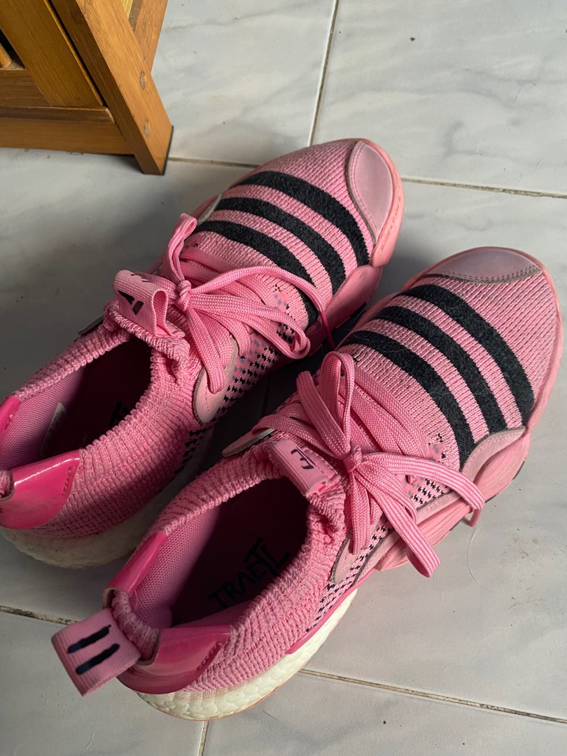 Trae young 2 Pink - Basketball shoes, Men's Fashion, Footwear, Sneakers ...