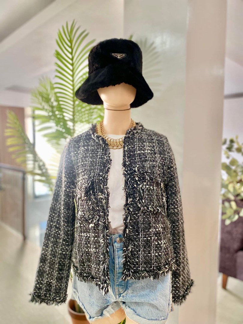 Tweed Blazer, Women's Fashion, Coats, Jackets and Outerwear on Carousell