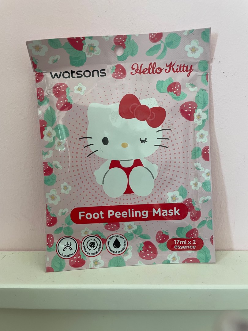 Watson Hello Kitty Foot Mask, Beauty & Personal Care, Bath & Body, Body ...