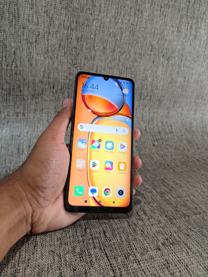 Xiaomi Redmi 13C 8/256 bekas garansi resmi murah, Telepon Seluler ...