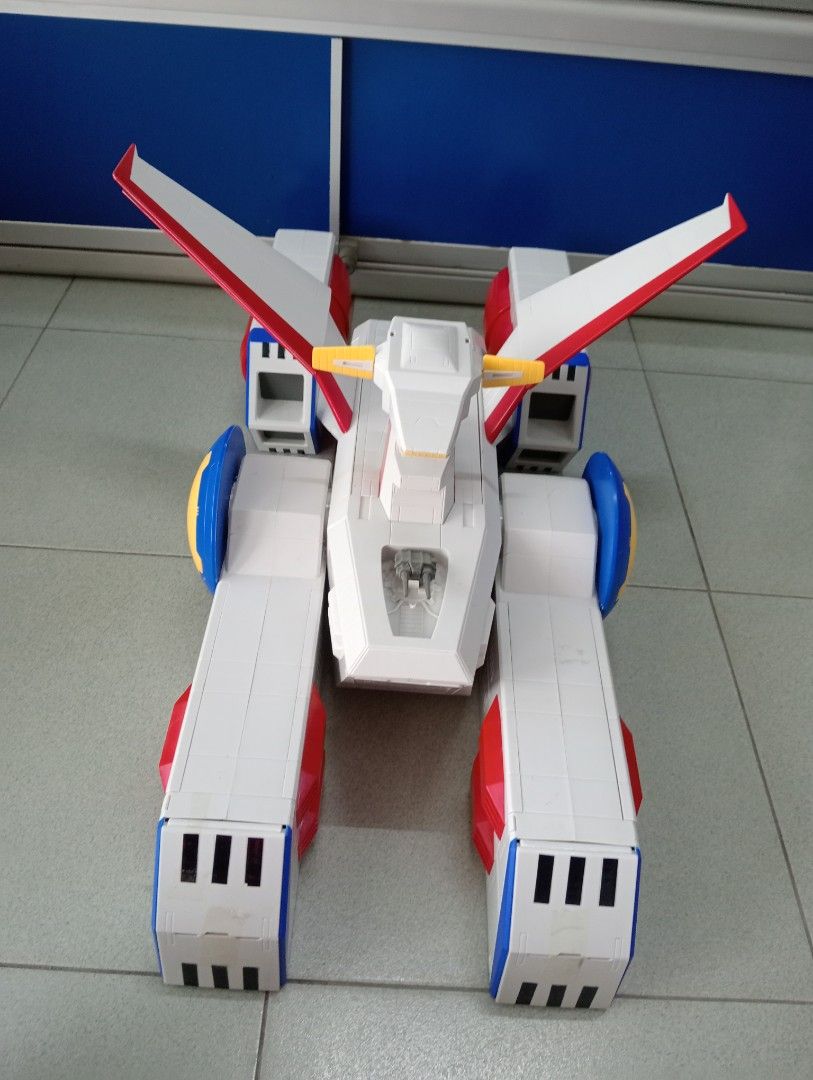 Bandai White Base 1/400 Scale Model Kit Gundam Collection SCV-70 ...