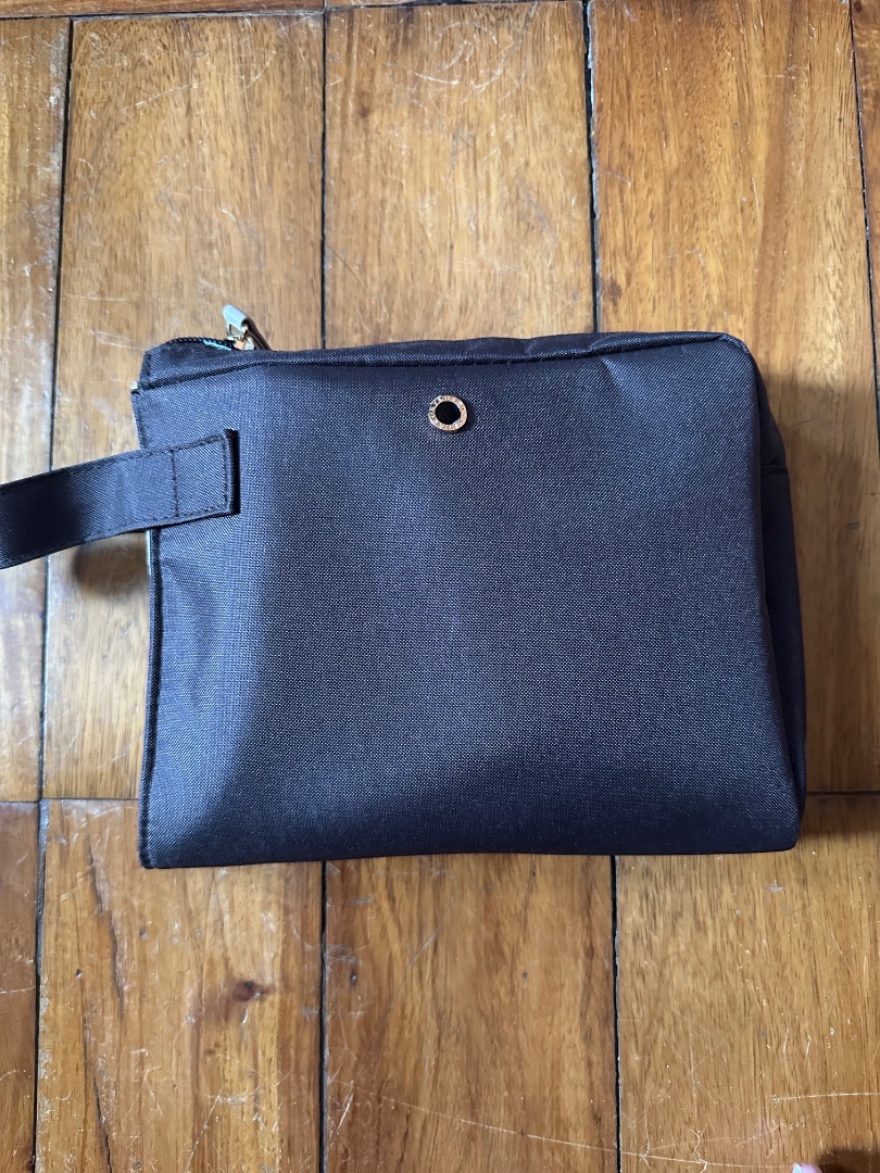 Bulgari kit emirates, Beauty & Personal Care, Men's Grooming on Carousell