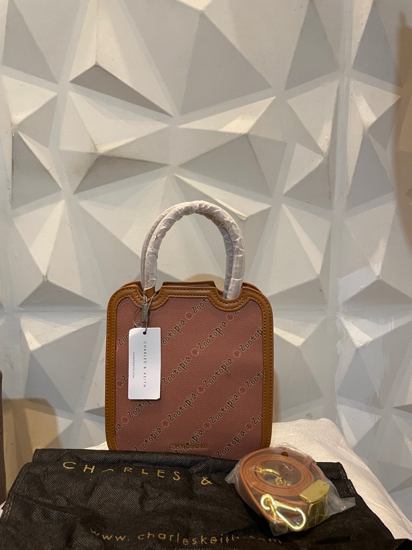 Charles Keith ORI Zootopia, Fesyen Wanita, Tas & Dompet di Carousell