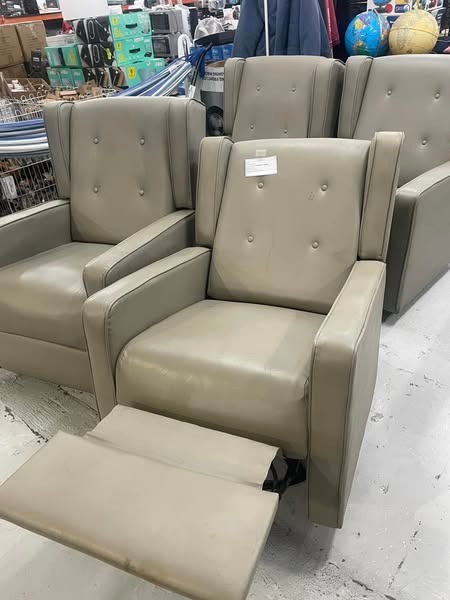 Easy Recliner Chair from Australia, Furniture & Home Living, Furniture ...